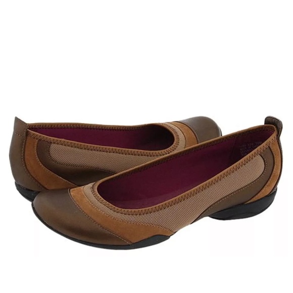 Privo | Shoes | Privo By Clarks Kristie Brown Slipin Shoes | Poshmark
